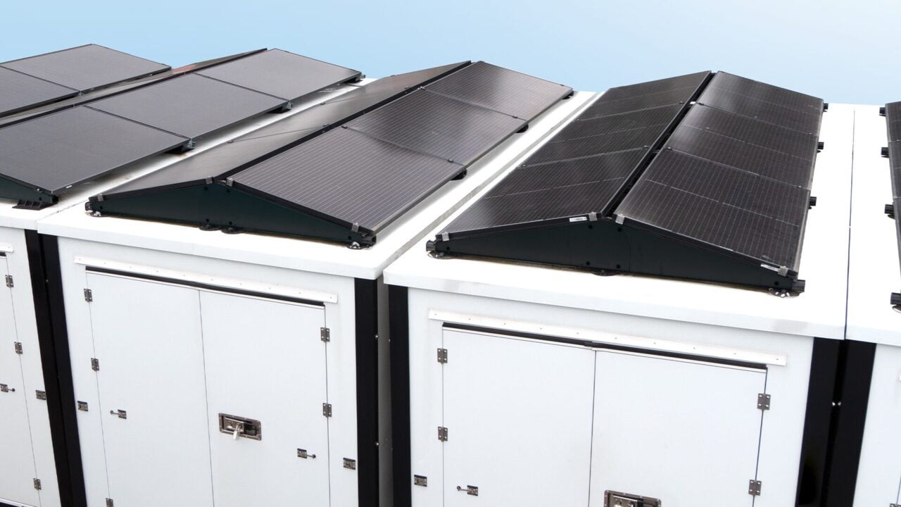 USC Goes Off-grid - Universal Storage Containers